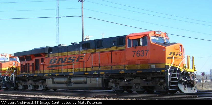 BNSF 7637